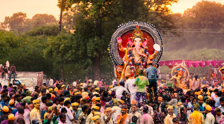 Les fêtes et festivals à ne pas manquer en Inde - Holi - Diwali ...